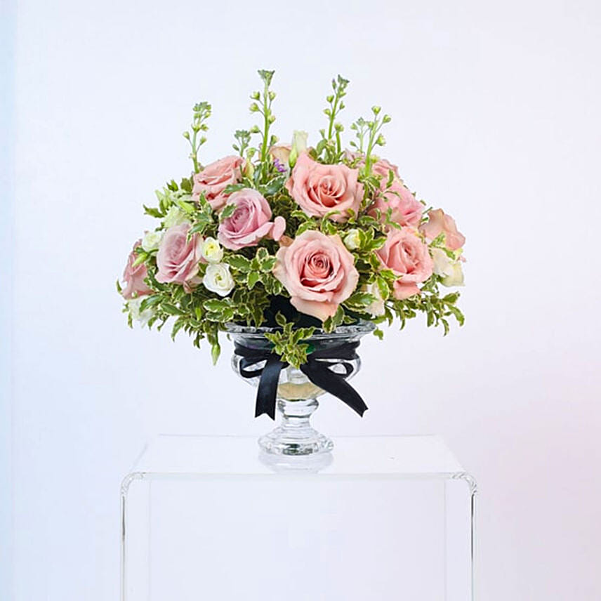Online Appealing Light Pink Rose & Spray Rose Arrangement Gift Delivery ...