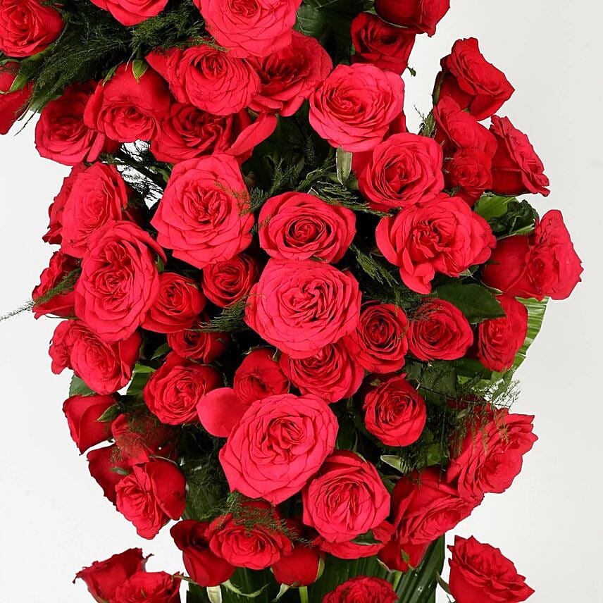Online Premium 100 Red Roses Arrangement Gift Delivery in India - FNP