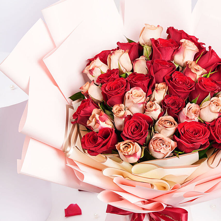 Online 36 Roses Splendid Bouquet Gift Delivery in Jordan - FNP