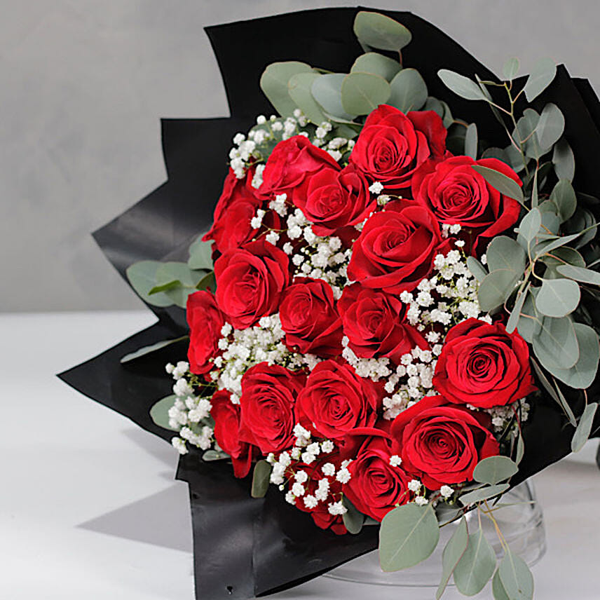 Online Red roses bouquet Gift Delivery in Kuwait - FNP