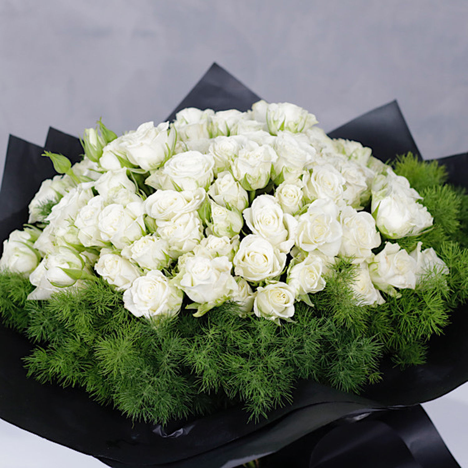 Online Baby roses bouquet Gift Delivery in Kuwait - FNP