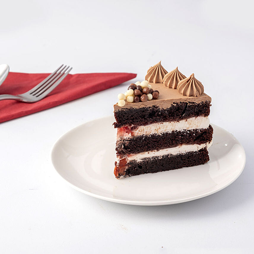 Online Cherry and Nutella Cake 4 Portions Gift Delivery in UAE - FNP