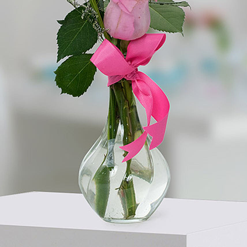 Order Pleasant Rose Arrangement Online | Same-Day Delivery UAE - Fnp.ae