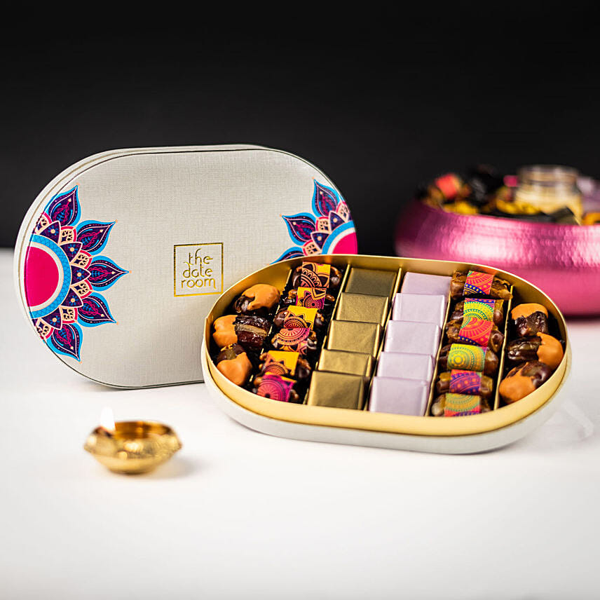 Online Best Wishes Chocolates and Dates Large Gift Pack Gift Delivery ...
