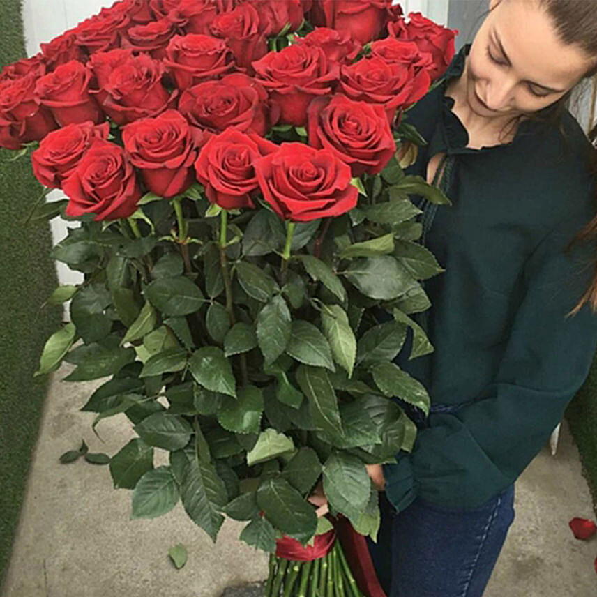 Order Love Affair 30 Long Stemmed Roses Online | Same-Day Delivery UAE ...