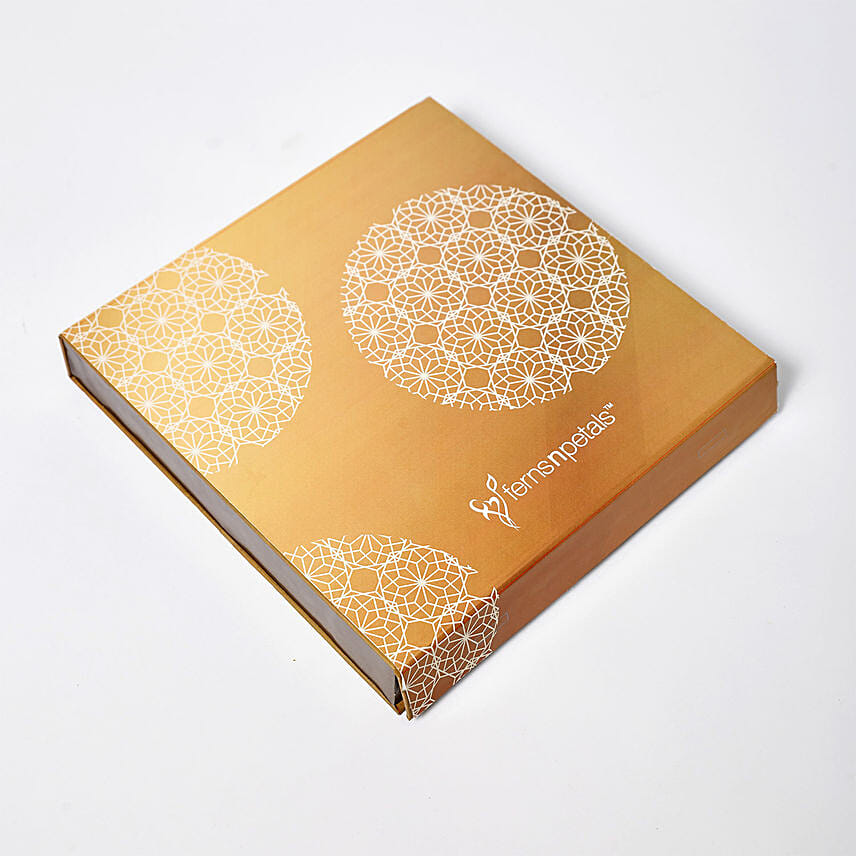 Online Premium Arabic Sweets Box Gift Delivery in UAE - FNP