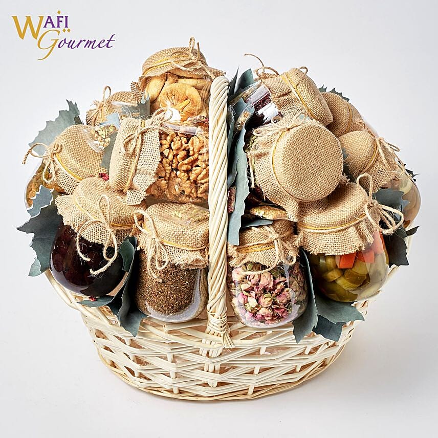 Order Special Hamper For You Online | Same-Day Delivery UAE - Fnp.ae