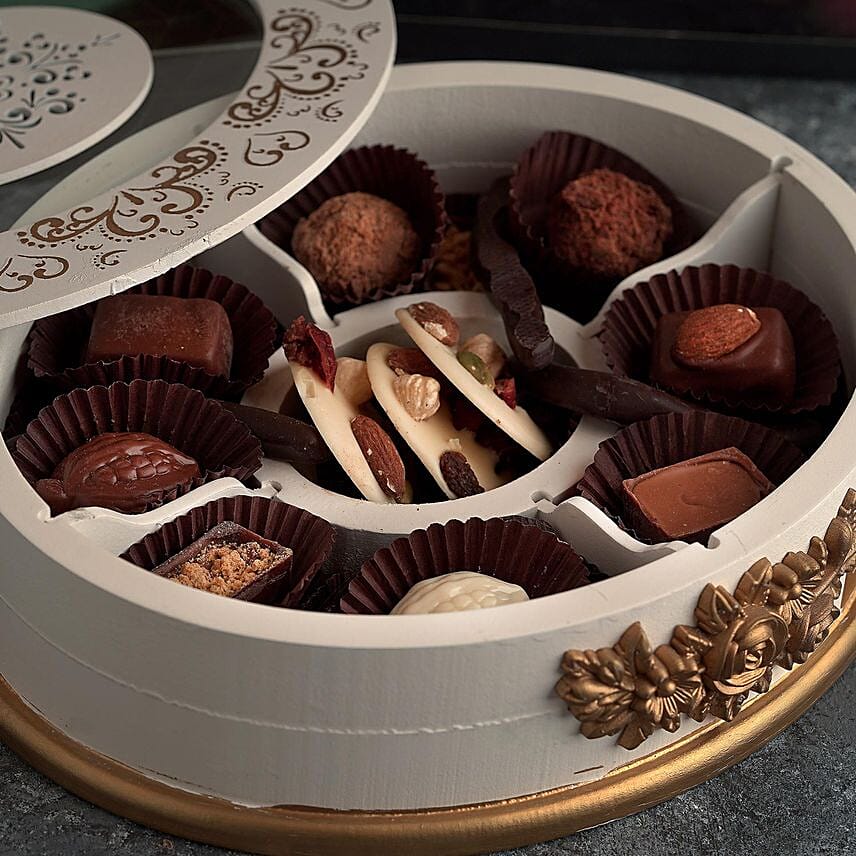 Online Chocolates N Mendiants in Antique Box Gift Delivery in UAE - FNP