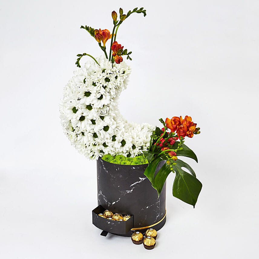 Order Ramadan Premium Flowers Box N Ferrero Rocher Online | Same-Day ...