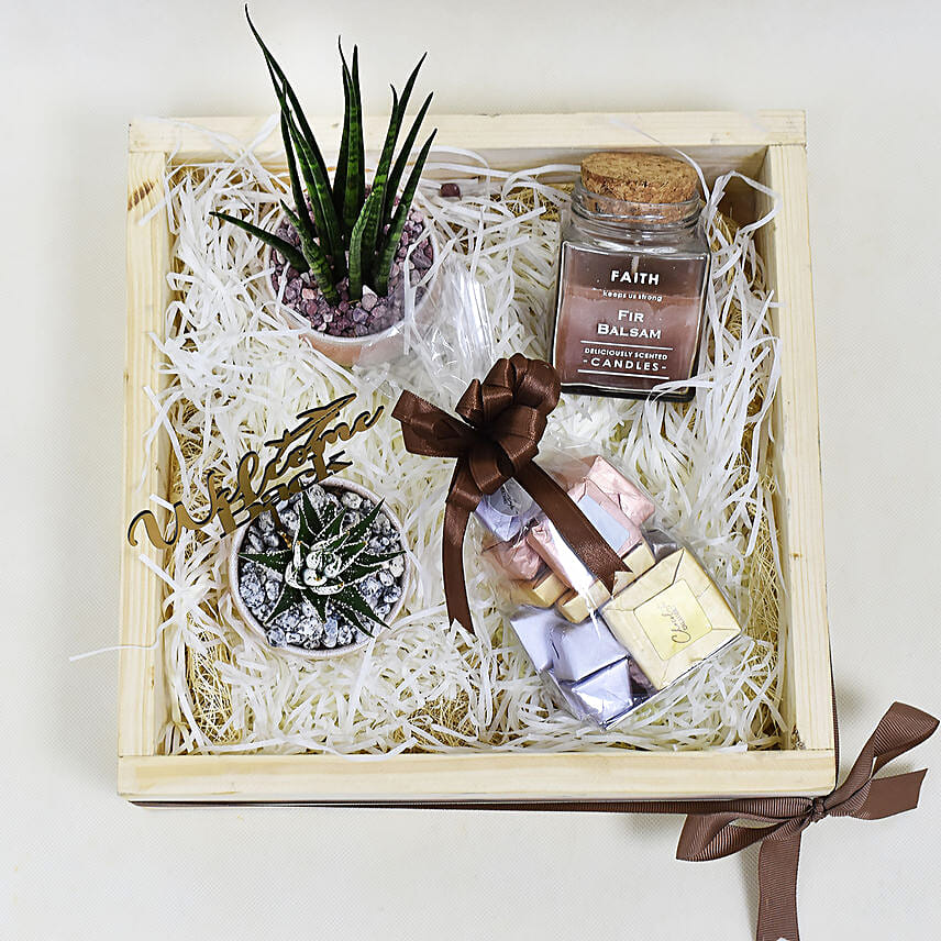 Order Welcome back designer hamper Online | Same-Day Delivery UAE - Fnp.ae