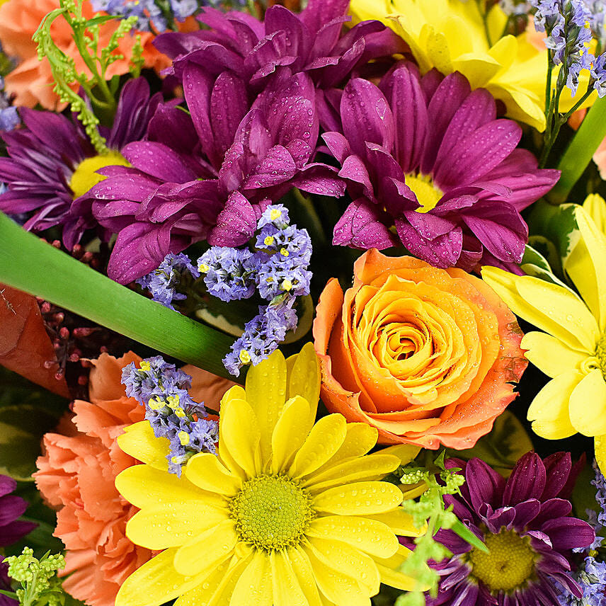 Online Flowers Aura with Lantern Gift Delivery in UAE - FNP