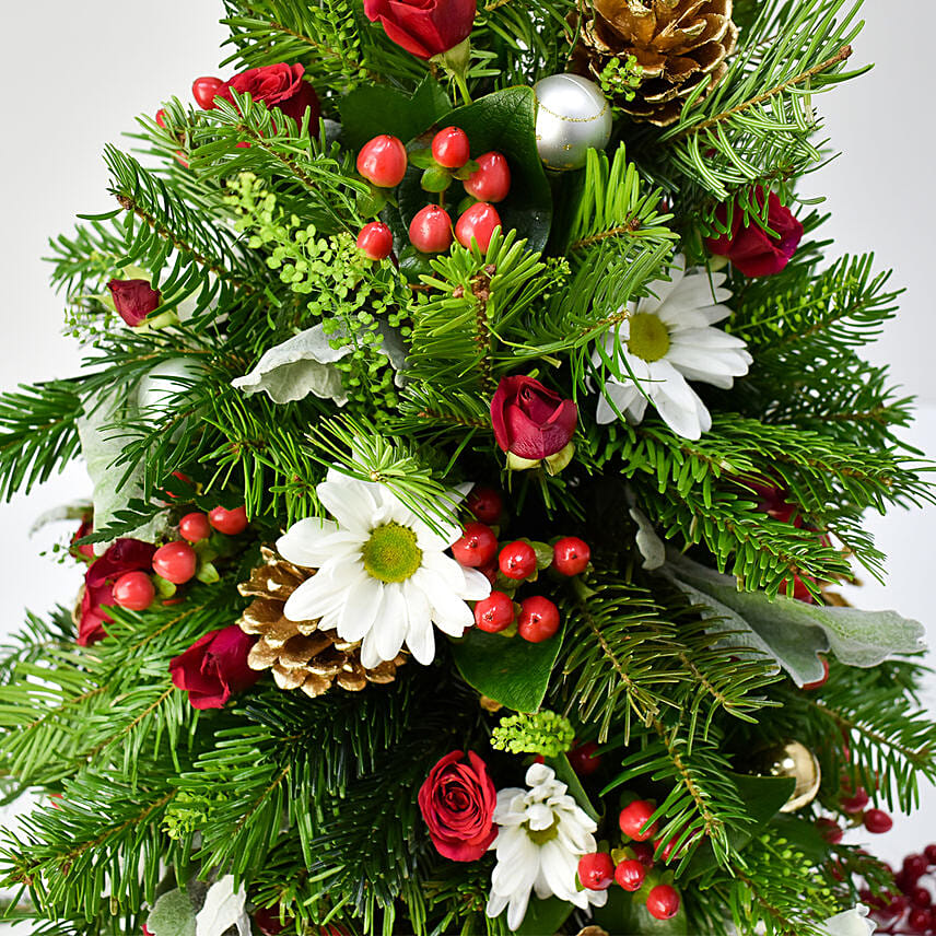 Online Christmas Flowers Tree Gift Delivery in UAE - FNP