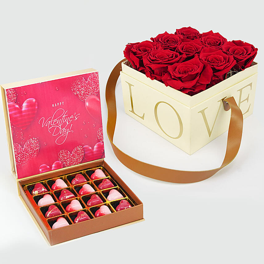 Order Forever Roses Love Box n Chocolates Online | Same-Day Delivery ...