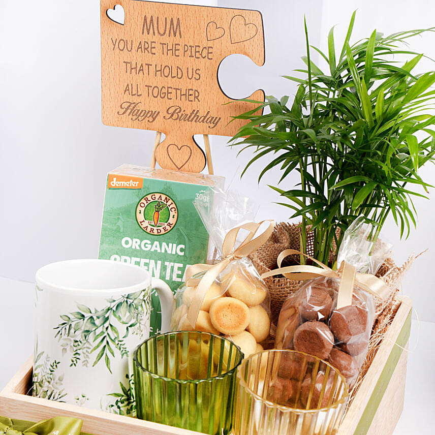 Online Birthday Hamper For Mom Gift Delivery in UAE - FNP