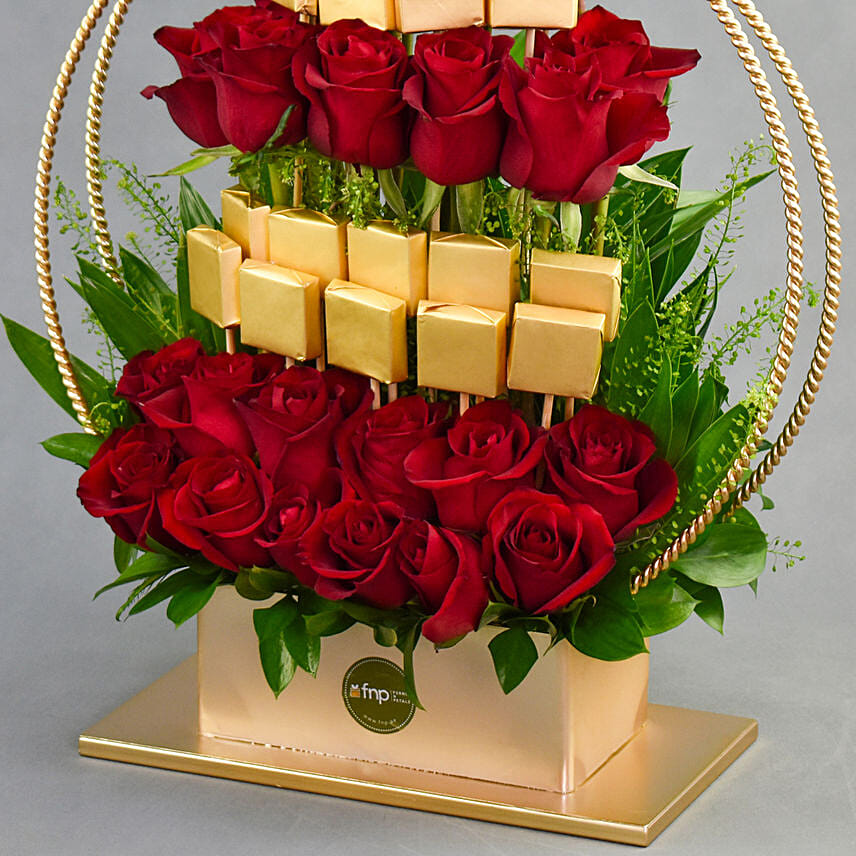 Order Red Roses and Chocolates Online | Same-Day Delivery UAE - Fnp.ae