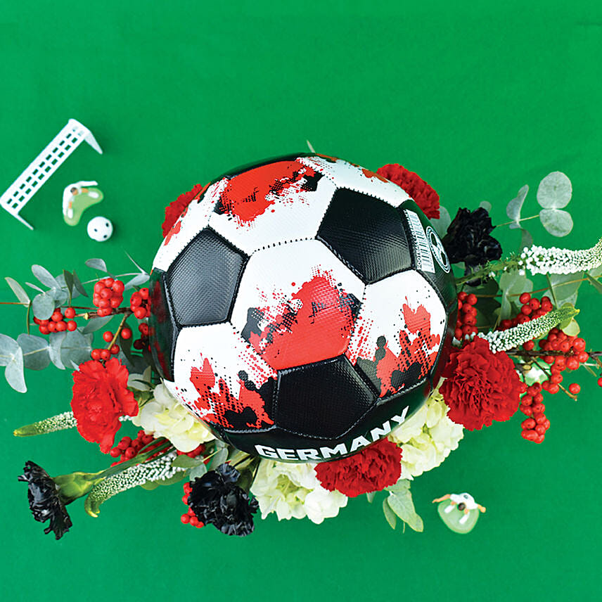 Online Football with Mixed Flowers Gift Delivery in UAE - FNP