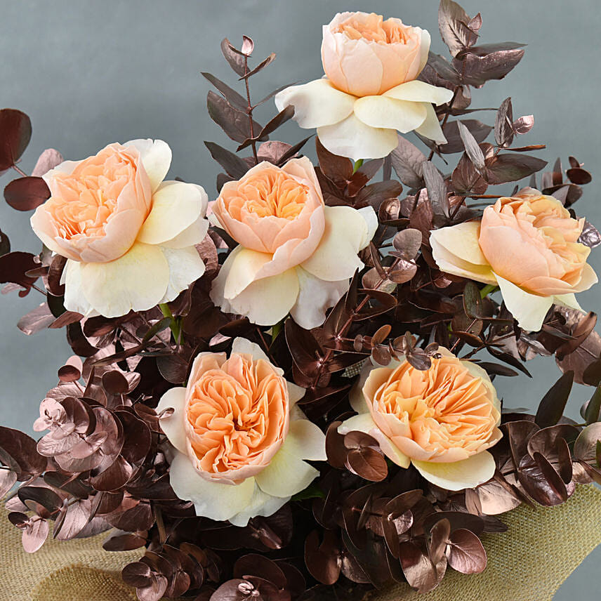 Order Garden Rose Splendour Bouquet Online | Same-Day Delivery UAE - Fnp.ae