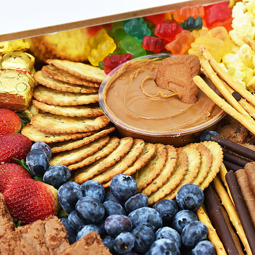 Order Love Christmas Snack Box Online | Same-Day Delivery UAE - Fnp.ae