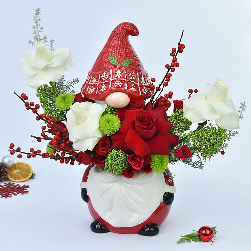Online Christmas Celebration With Santa Flowers Gift Delivery in UAE - FNP