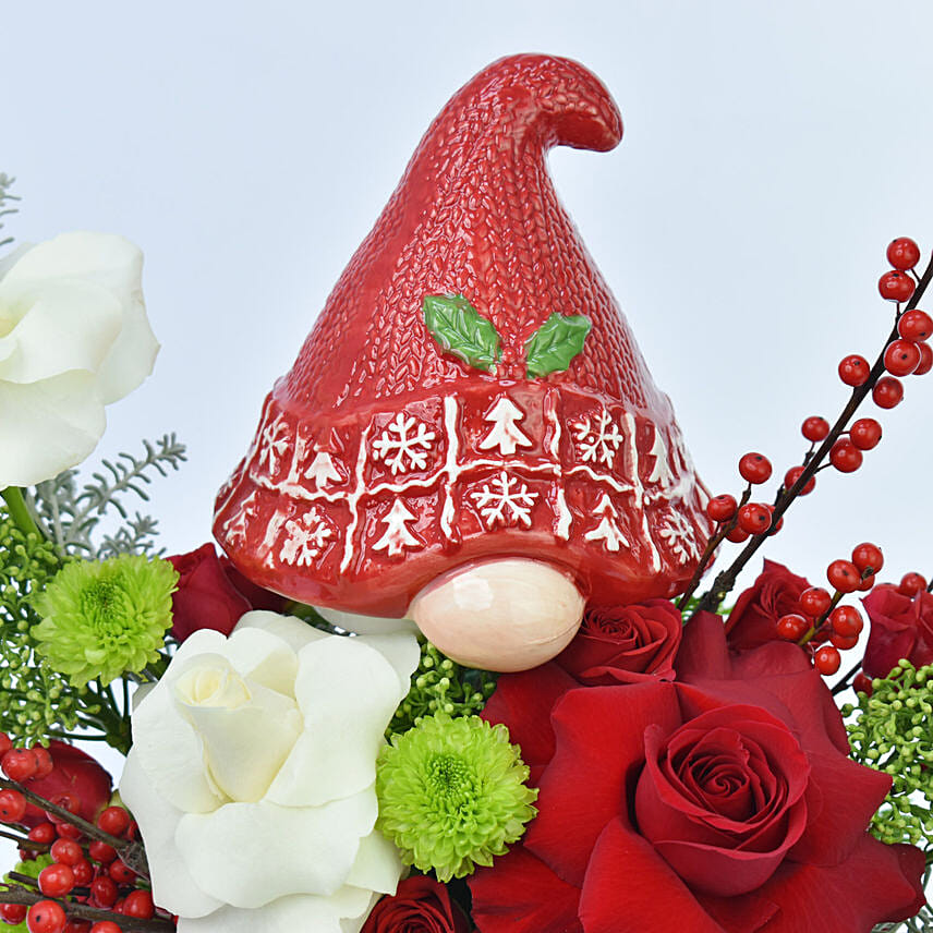Online Christmas Celebration With Santa Flowers Gift Delivery in UAE - FNP