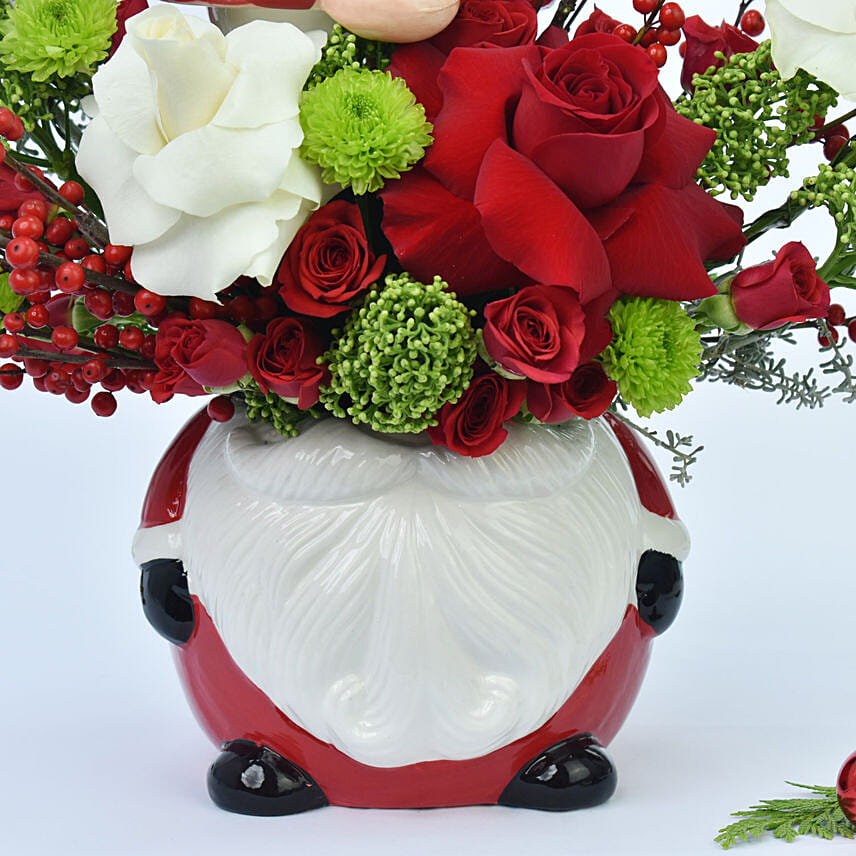 Online Christmas Celebration With Santa Flowers Gift Delivery in UAE - FNP