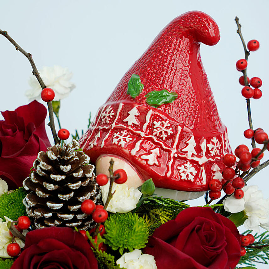 Online Christmas With Santa Flowers Gift Delivery in UAE - FNP