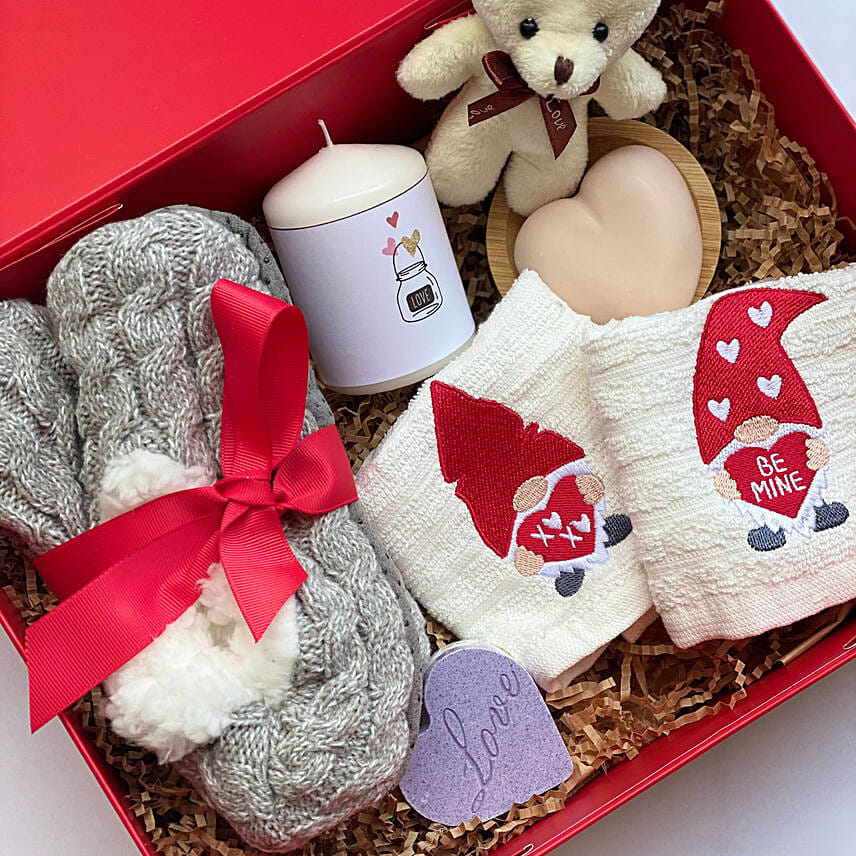 Order My Fuzzy Valentine Online | Same-Day Delivery UAE - Fnp.ae