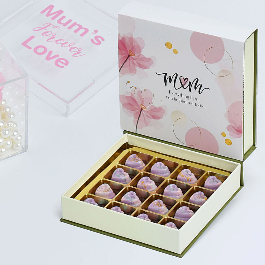 Online Moms Forever Love Box With Chocolate Gift Delivery in UAE - FNP
