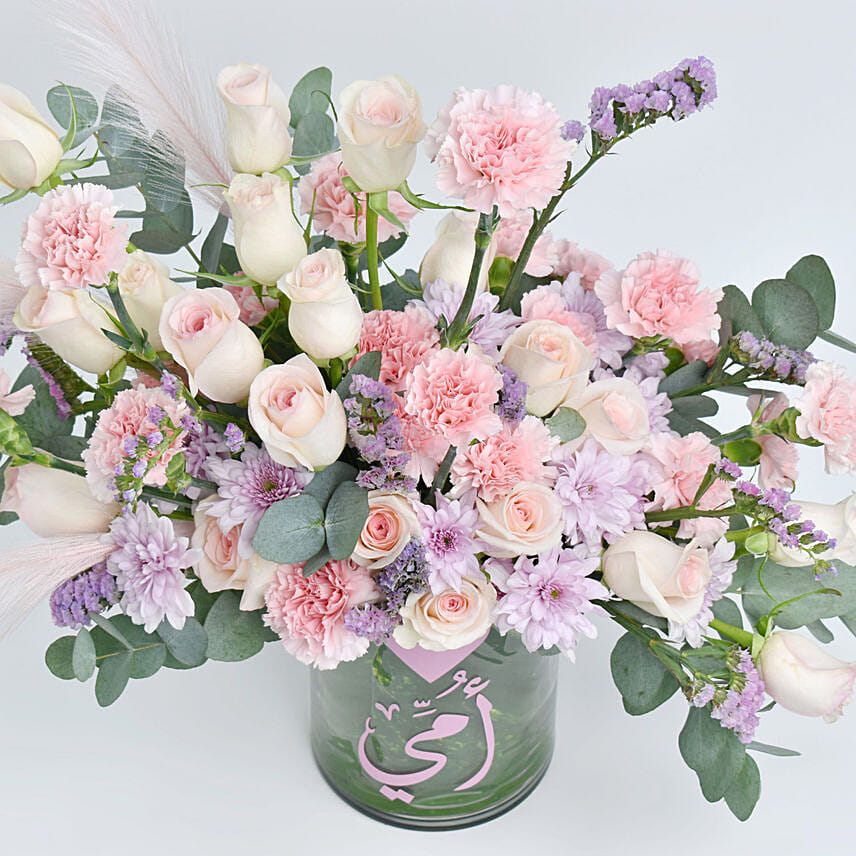 Order Love Mom Flowers Arrangement Online | Same-Day Delivery UAE - Fnp.ae