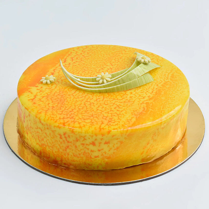 Online Delicious Mango cake Gift Delivery in UAE - FNP