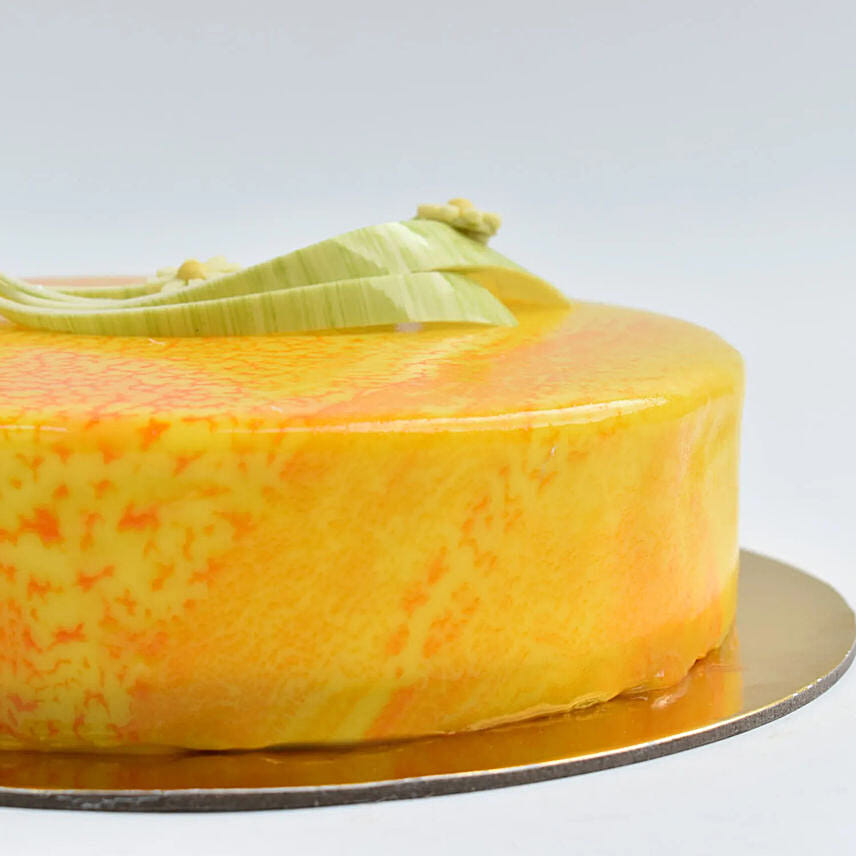 Online Delicious Mango cake Gift Delivery in UAE - FNP