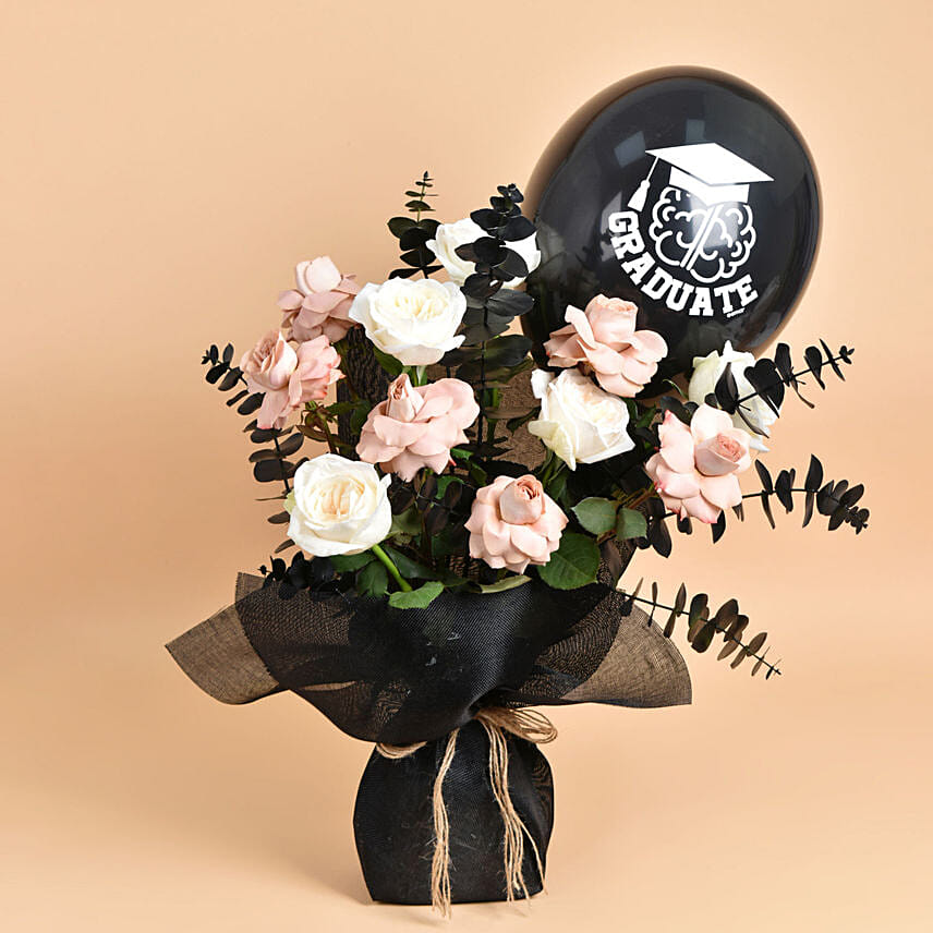 Online Celebrate Graduation Flowers Bouquet Gift Delivery in UAE - FNP