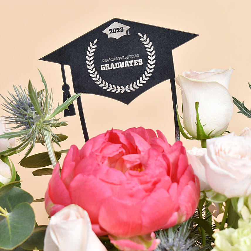 Order Congrats Graduate Flowers Online | Same-Day Delivery UAE - Fnp.ae