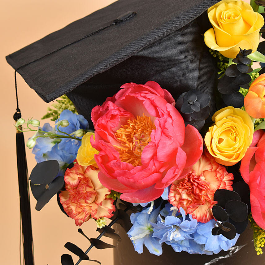 Order Graduation Hat Box Flowers Online | Same-Day Delivery UAE - Fnp.ae