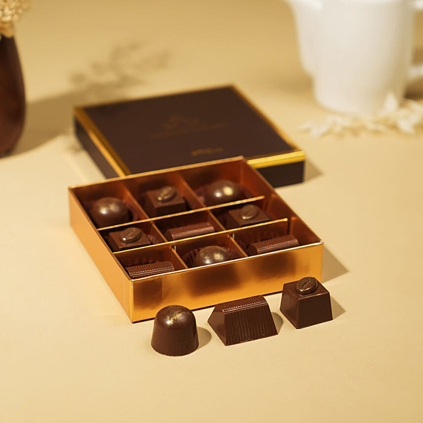 Online Creamy Crunch Chocolate Box Of 9 Gift Delivery in UAE - FNP