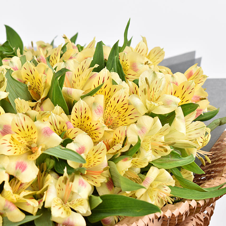 Order Yellow Peruvian Lilies Bouquet Online | Same-Day Delivery UAE ...