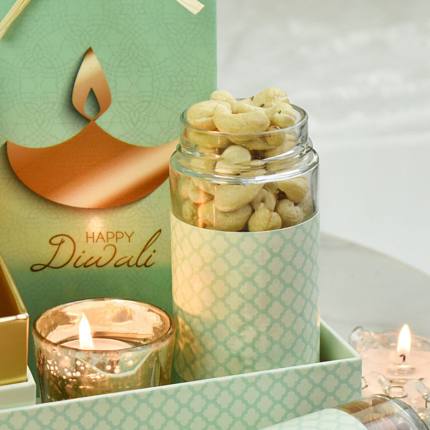 أون لاين The Box of Abundance Diwali Wishes توصيل هدايا في UAE - FNP