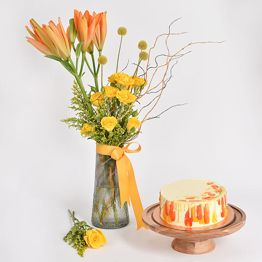 Order Lilies and Roses Beauty Flowers Vase and Cake Online | Same-Day ...