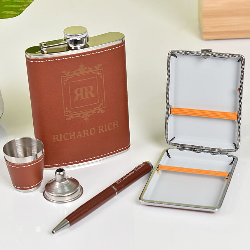 Order Personalised Hip Flask Gift Set Online | Same-Day Delivery UAE ...