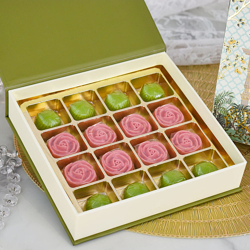 أون لاين Roses Chocolates Box Small توصيل هدايا في UAE - FNP