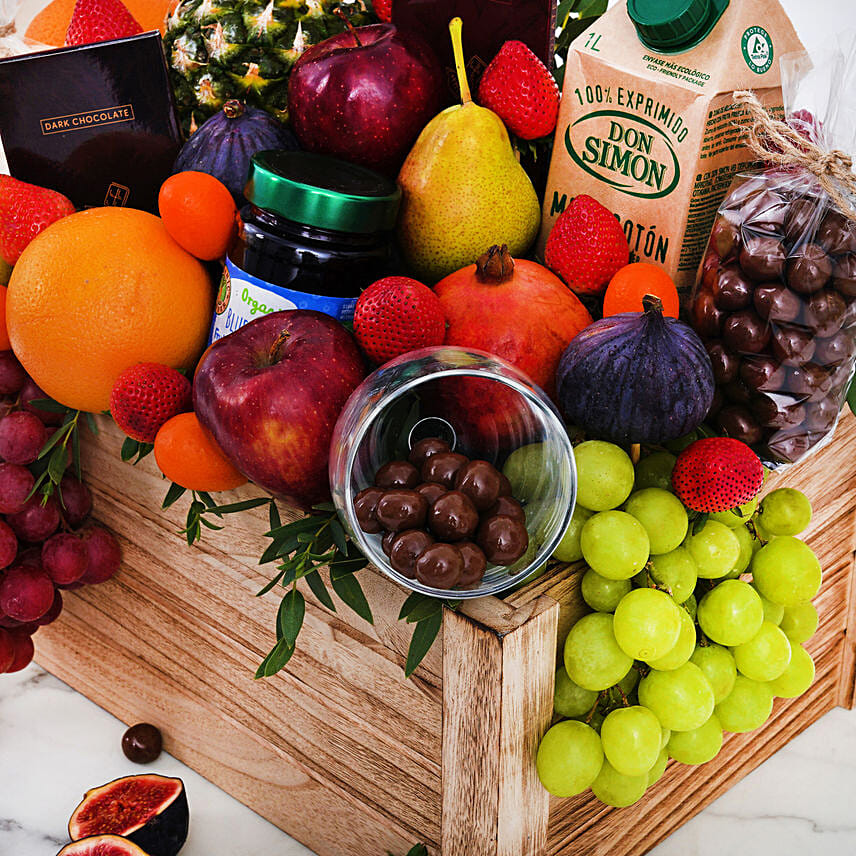 Order The Healthy Choice Basket Online | Same-Day Delivery UAE - Fnp.ae