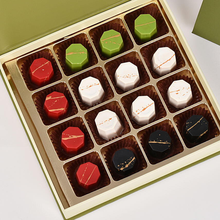 Order National Day Chocolate Box 16 Pcs Online | Same-Day Delivery UAE ...