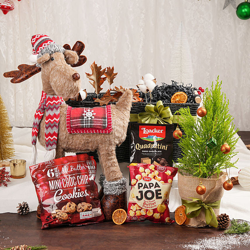 Order Christmas Cuddles Hamper Online | Same-Day Delivery UAE - Fnp.ae