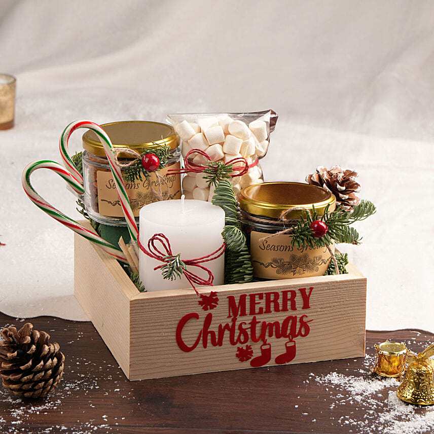 Online Mini Christmas Hamper Gift Delivery in UAE - FNP