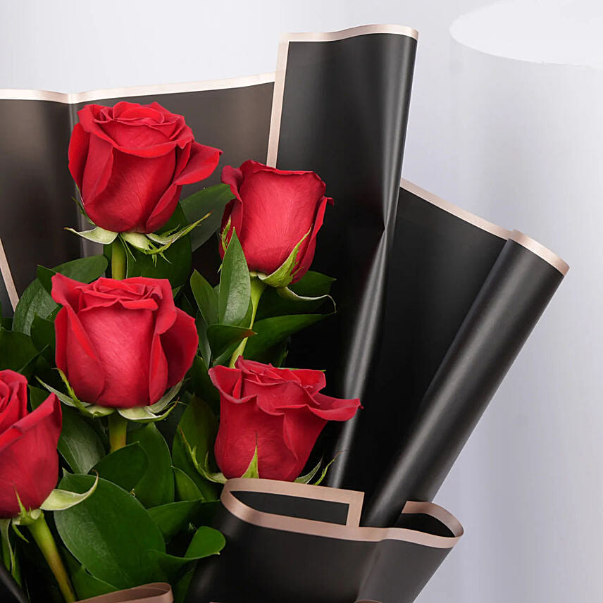 Online Designer Red Roses Bouquet Gift Delivery in UAE - FNP