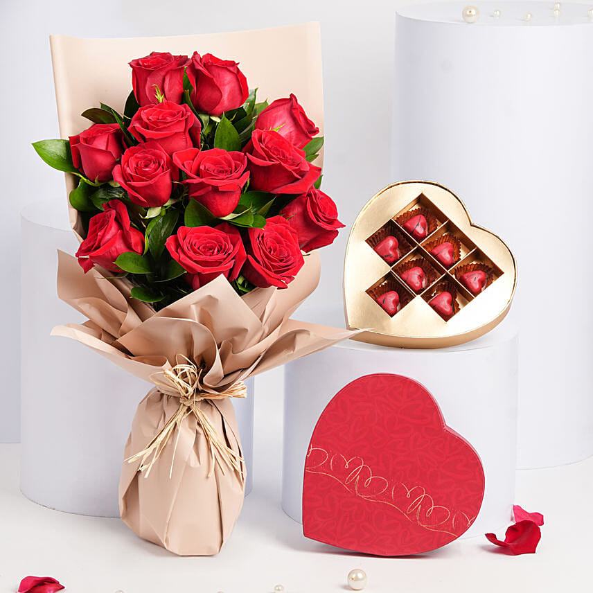 Order Love Expression Valentine 12 Roses With Chocolate Online | Same ...