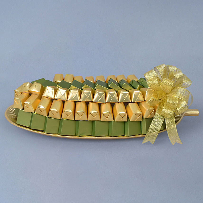 Online Assorted Delicious Chocolate Tray Gift Delivery in UAE - FNP