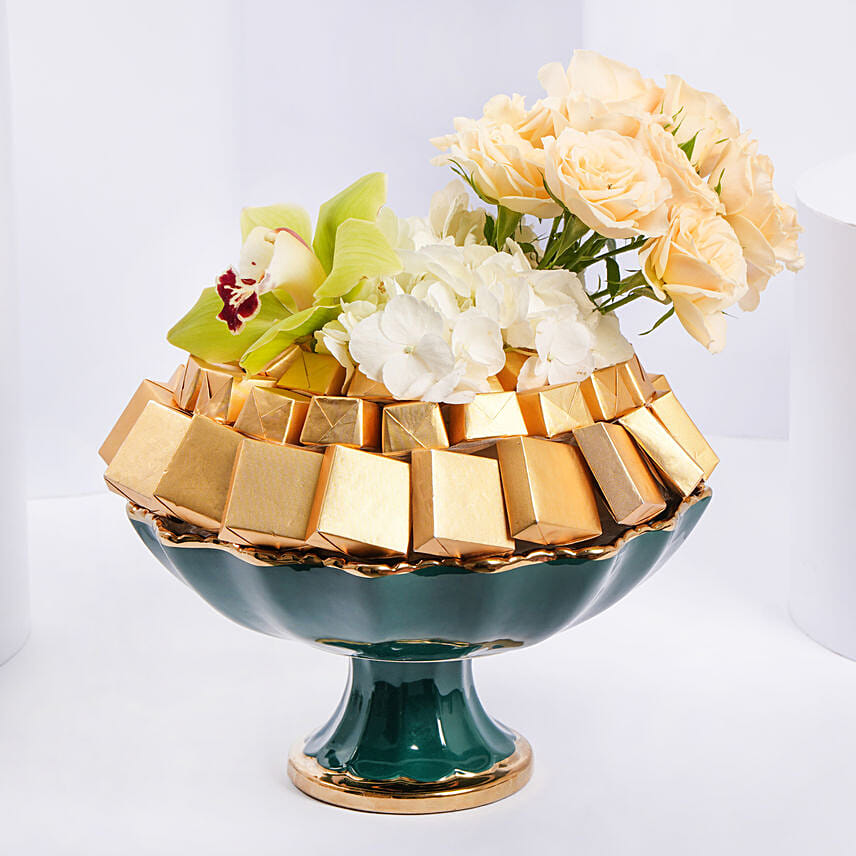 Order Premium Tray of Chocolates and Flowers Online | Same-Day Delivery ...