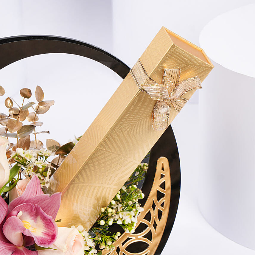 Order Bateel Gold Palm XS Gift Set Assorted With Flowers Online | Same ...