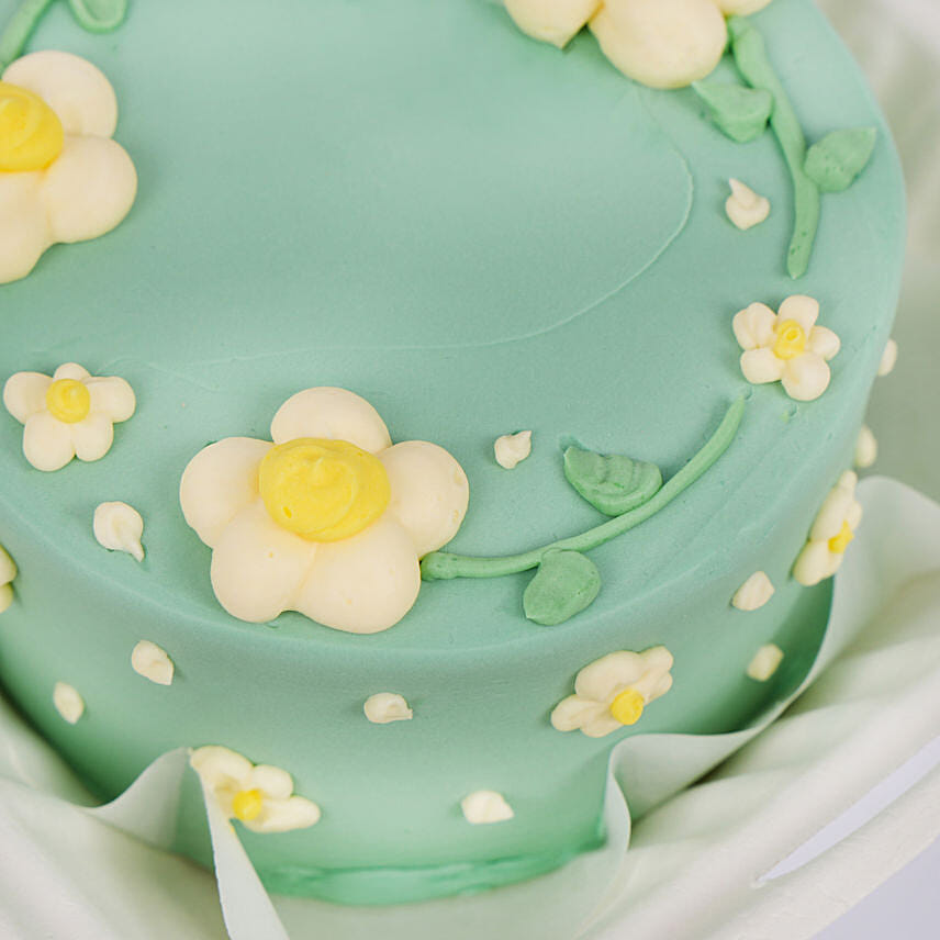 Order Daisy Theme Bento Chocolate Cake Online | Same-Day Delivery UAE ...